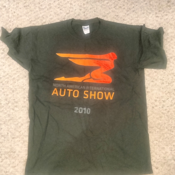 Gildan | Shirts | Detroit Auto Show Tee | Poshmark